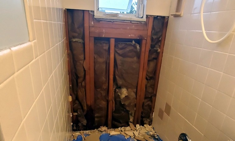 Repairing Bathroom Floor Water Damage How Much Does Water Damage